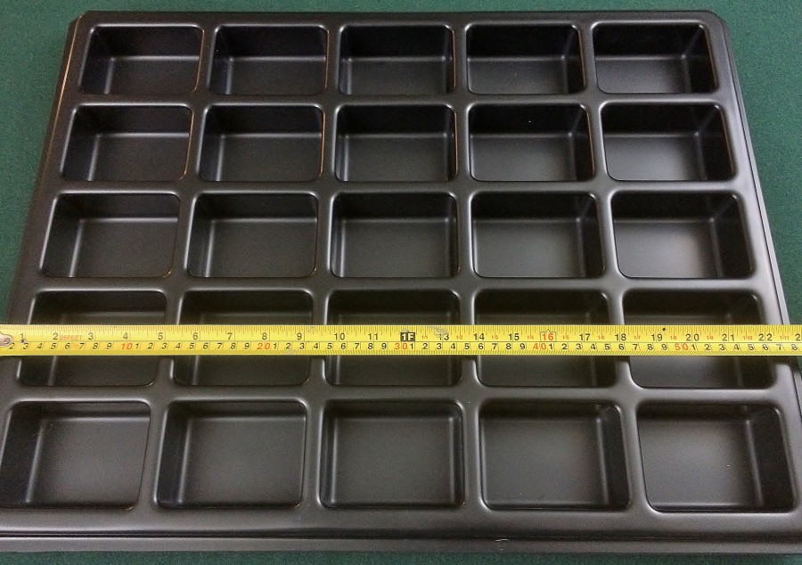 25 Cavity Tray Measured - Engineered Components & Packaging LLC
