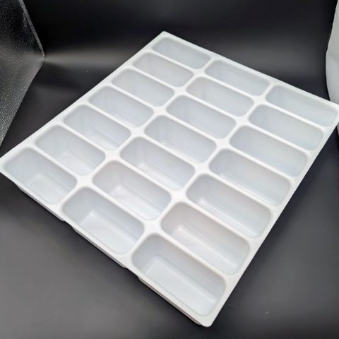 Reusable Large Tray with 3.6" X 1" X 2.5" Cavity